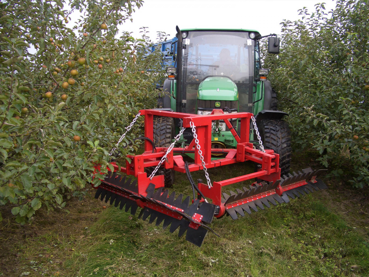 Fruit sweeper/ Fruit blower - Feucht Obsttechnik